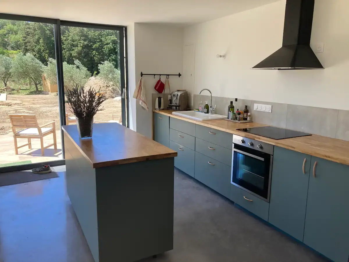 La grange des oliviers - Location à Taulignan | GreenGo